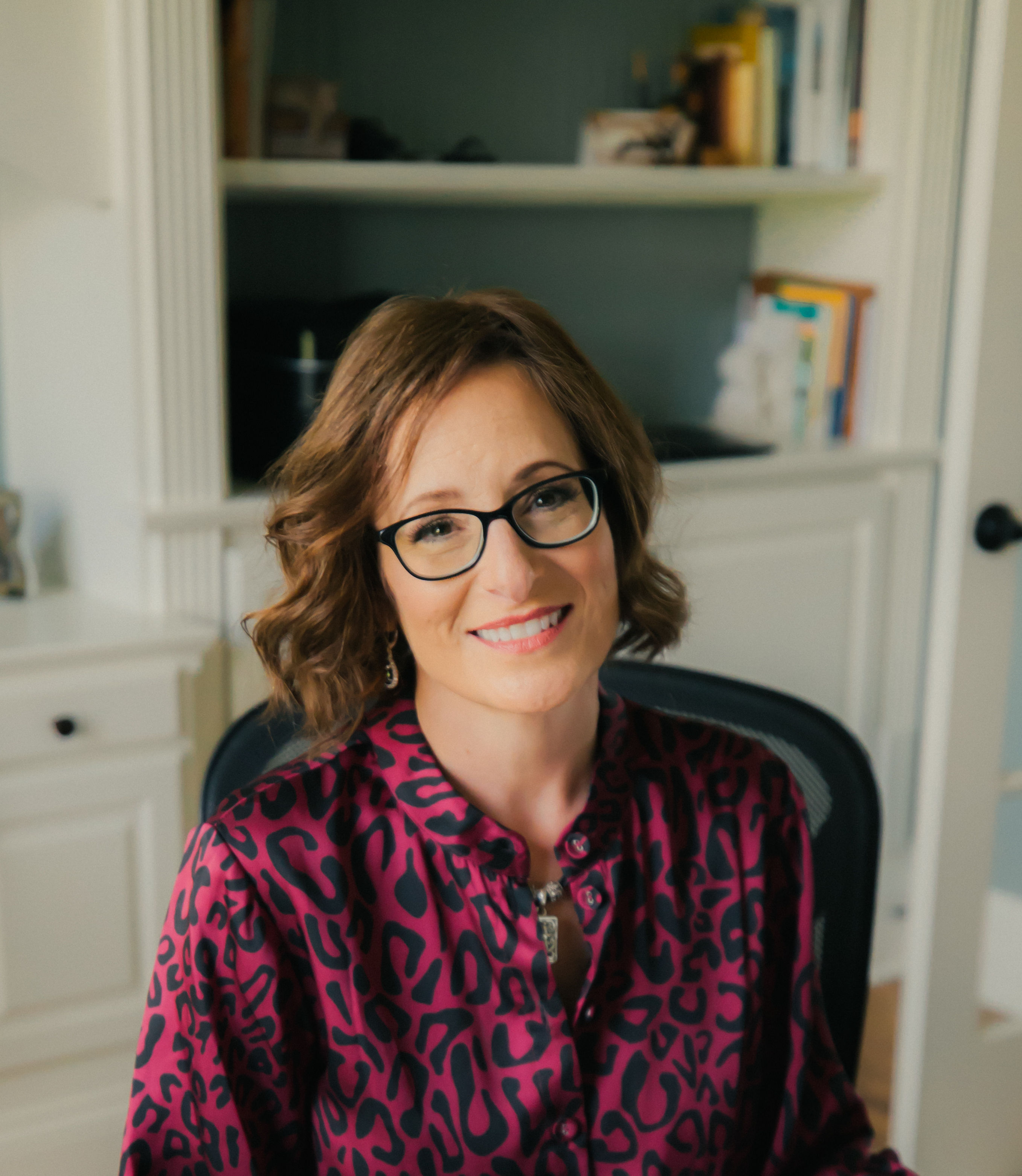 Author Interview – Hallie Lee – Elizabeth Jacobson